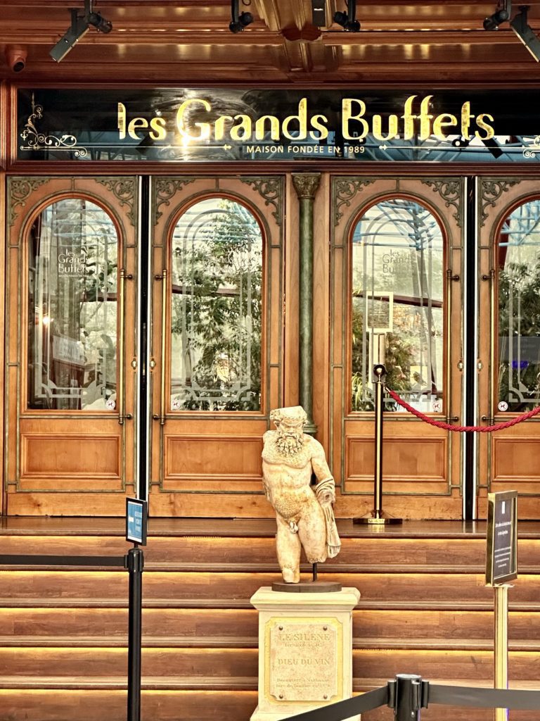 A Summer In France: Les Grands Buffets — A Spectacular Feast - Cajun ...